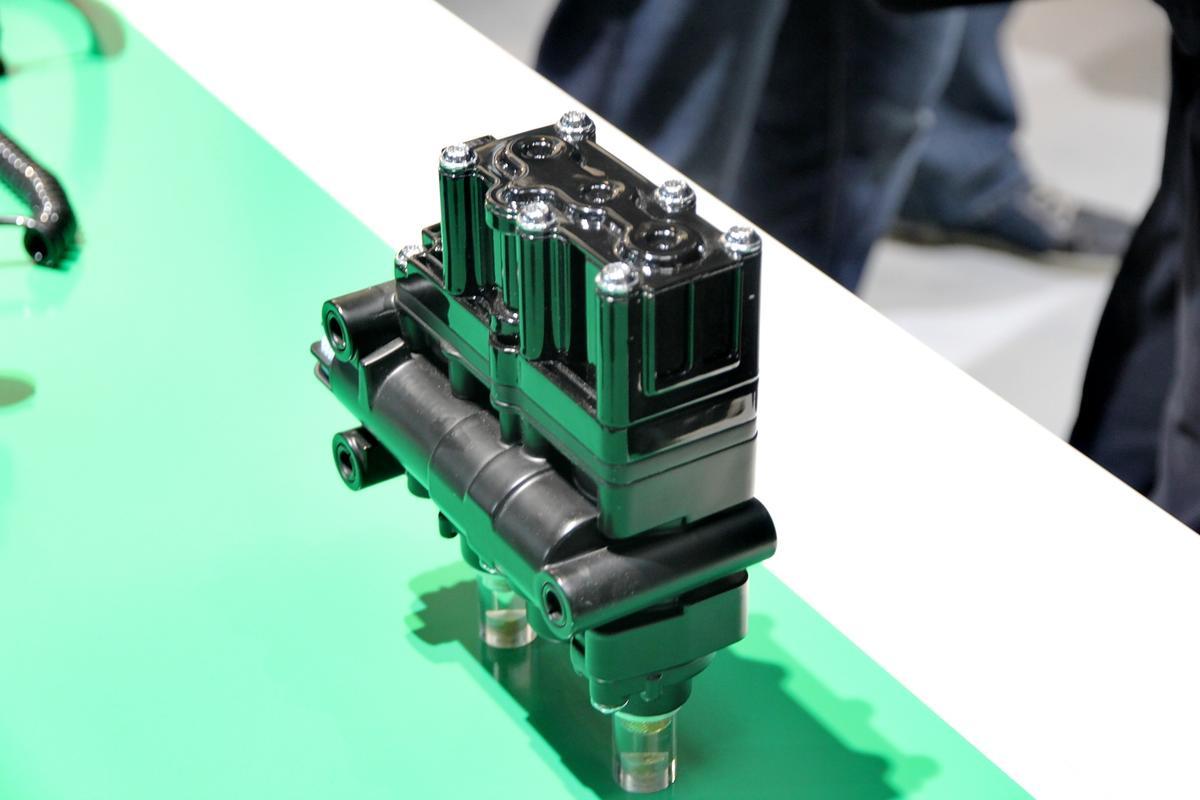 【图】汉诺威车展：威伯科 电子控制空气悬挂_卡车之家