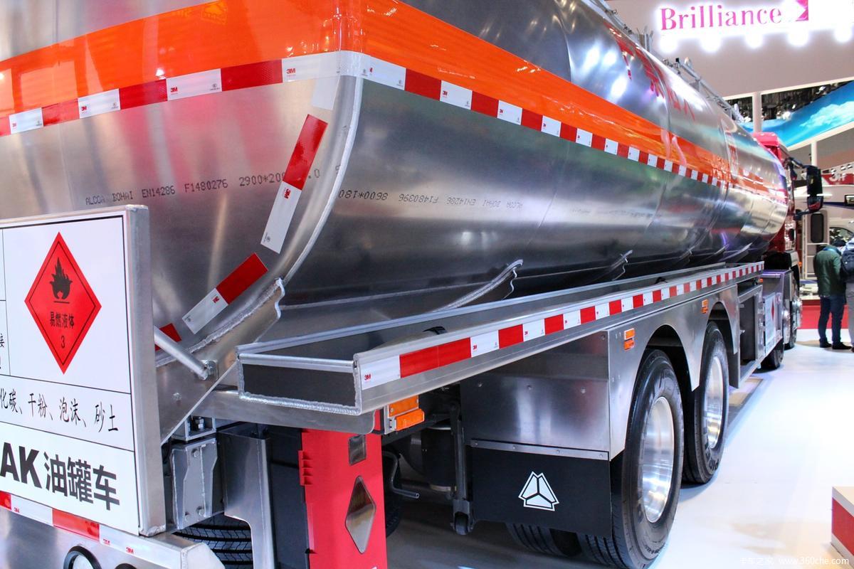 【图】中国重汽 C5H 340 8X4 油罐车_卡车之家