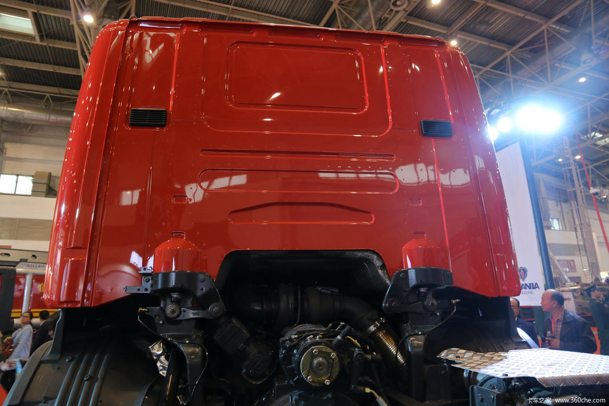 【图】2015消防展斯堪尼亚R620 V8_卡车之家