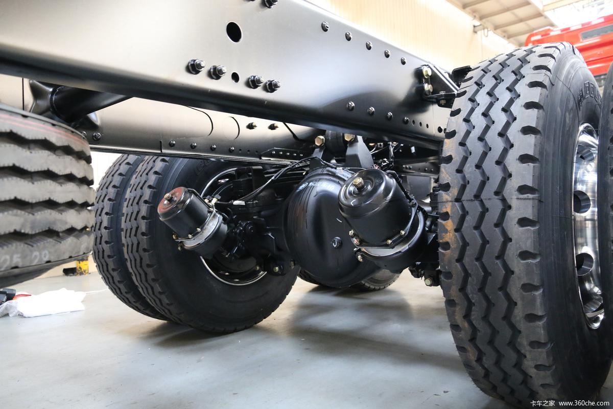 【图】一汽解放J6P 420马力 8X4绿通版载货车_卡车之家