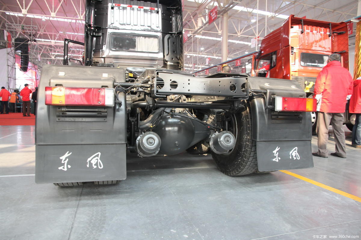 【图】东风新天龙 D901牵引车_卡车之家