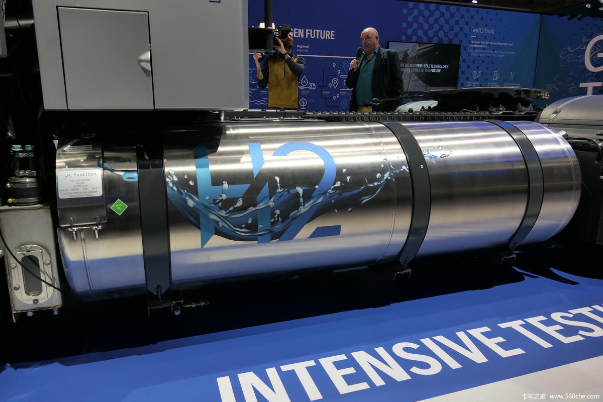 【图】戴姆勒 GenH2 4X2燃料电池牵引车_卡车之家