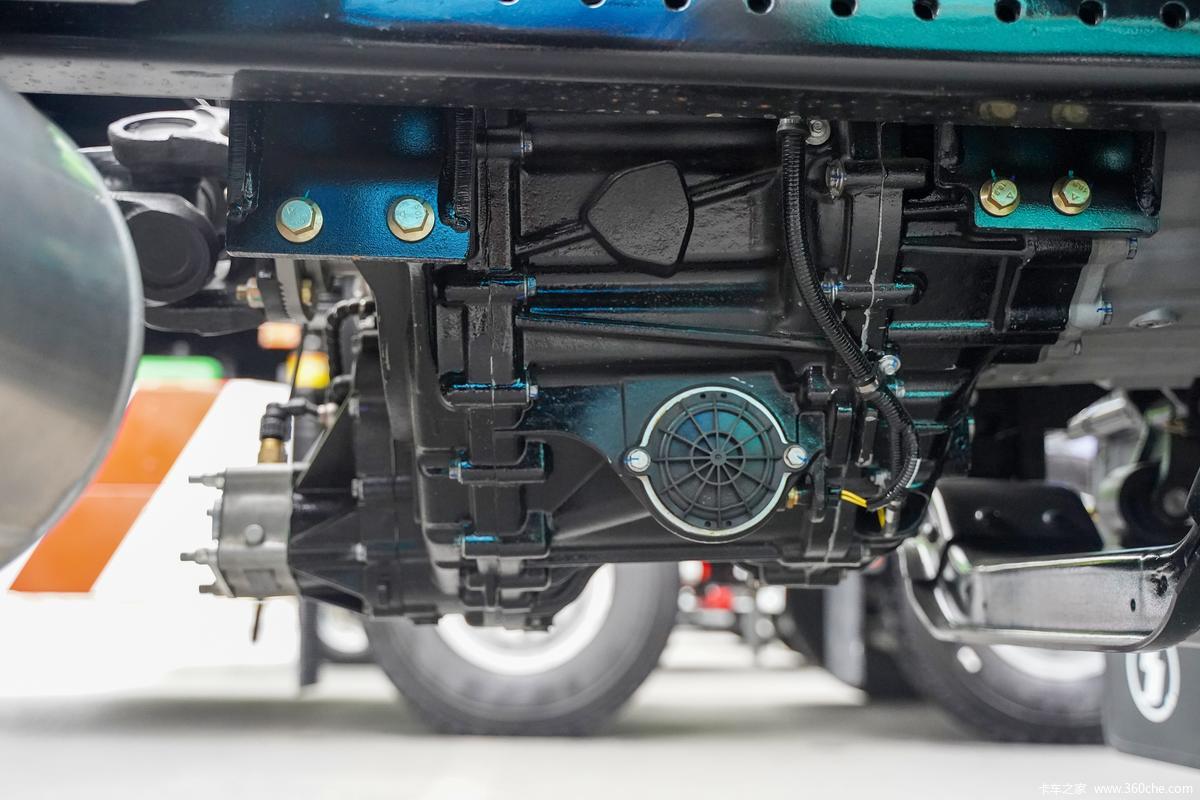 【图】陕汽商用车 轩德E3 城际版 6X4 换电式纯电动牵引车281.92kWh_卡车之家