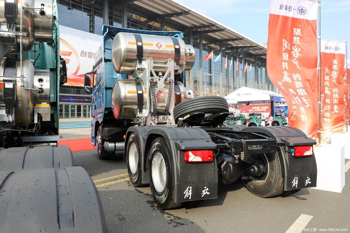 【图】一汽解放 J7重卡 创领版 600马力 6X4 LNG自动档牵引车_卡车之家