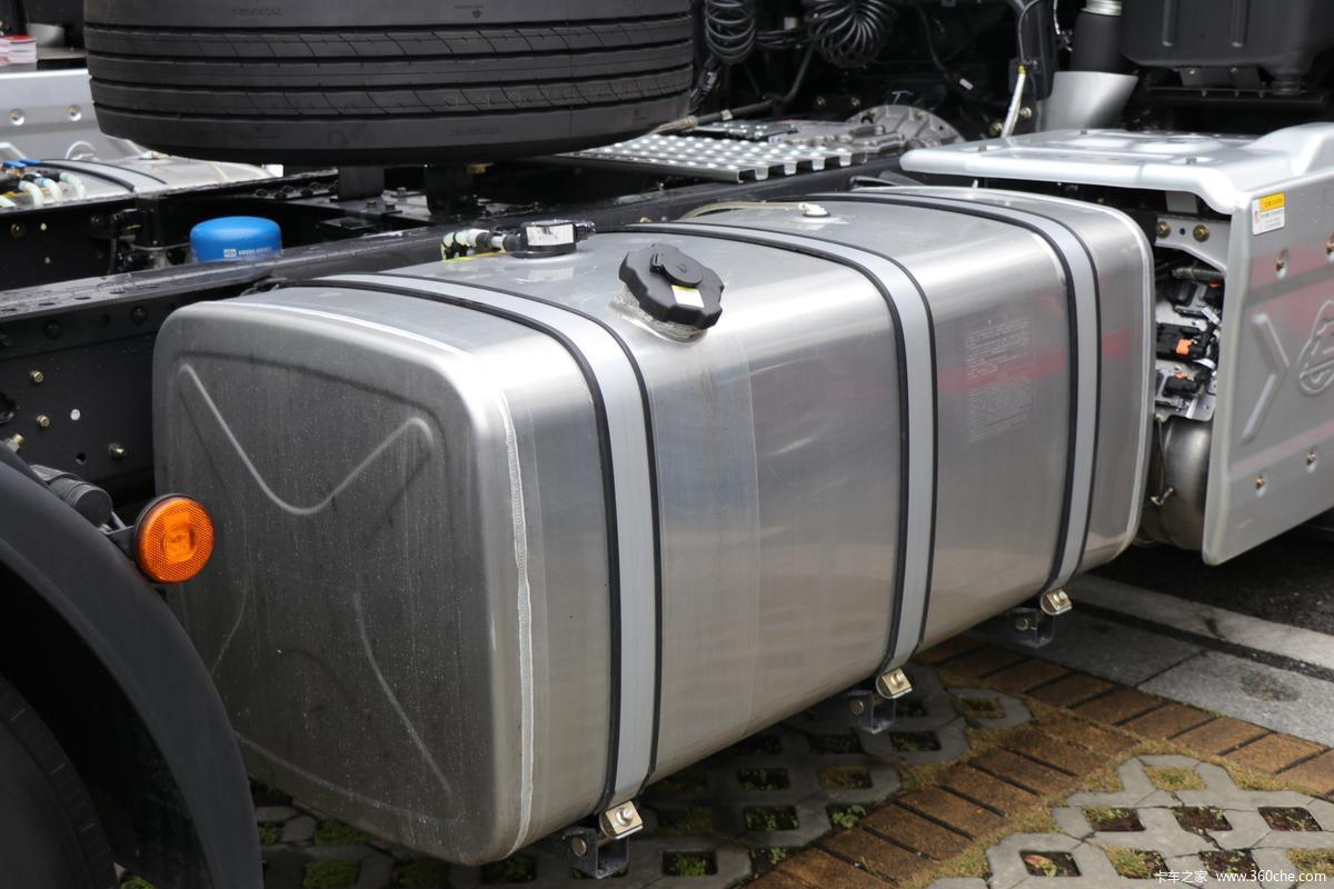 【图】东风柳汽 乘龙H7重卡 480马力 4X2 AMT自动档牵引车_卡车之家